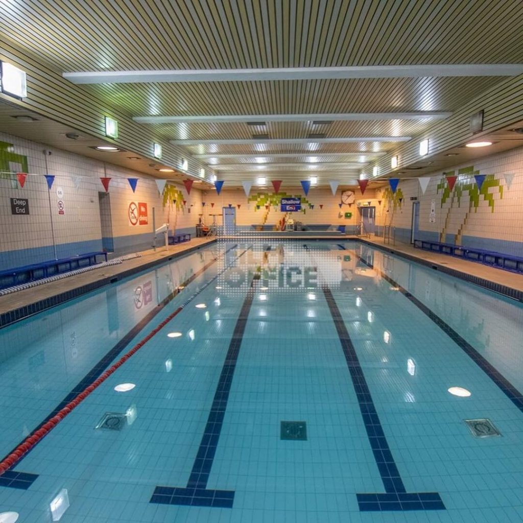 Arnos Pool – Public swimming pool in London, England